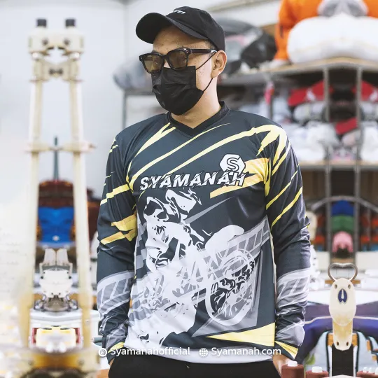 Tentang Syamanah - Custom Jaket Varsity | Desain Keren & Berkualitas